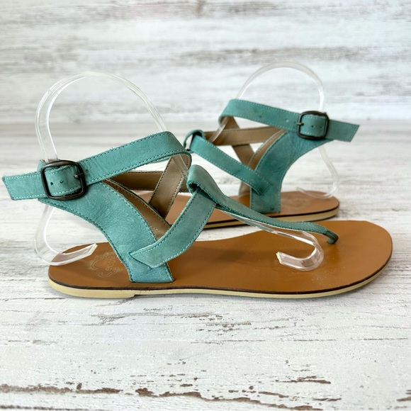 Urban Outfitters | Shoes | Urban Outfitters Ecote Suede Leather Thong ...